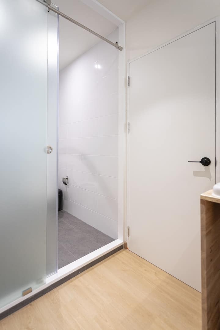 (D502) 1 Bed For 1-2 Guests+kitchen 1min To Bts - Taling Chan