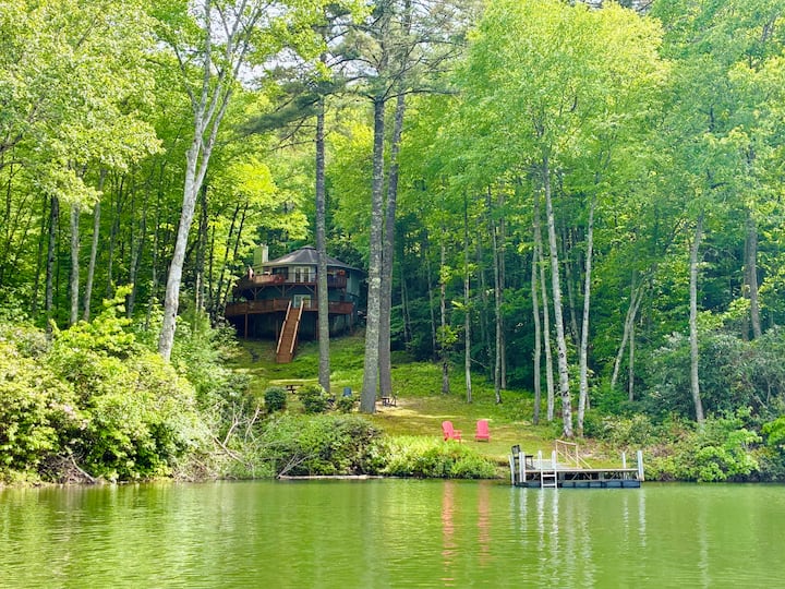 Treehouse On The Lake! Lakefront Home With Dock - Cashiers, NC