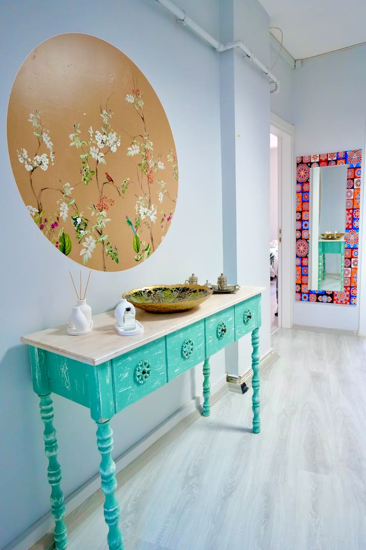 ŞEhrin Kalbinde,tramvay Durağına1 Dakika,asansörlü - Istanbul