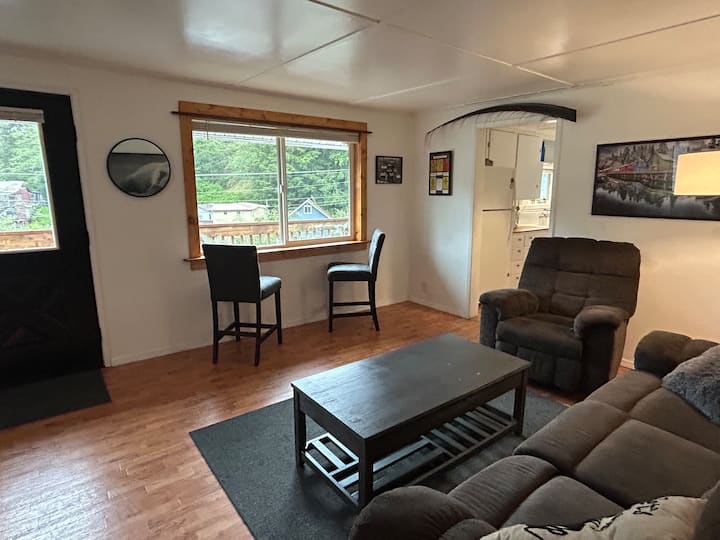 Northern Lights Apartment 3 - Ketchikan, AK