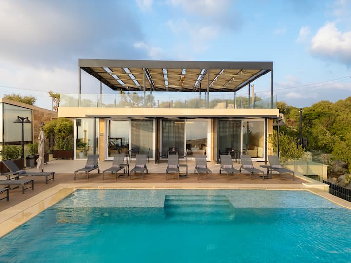 Villa Vola Hilltop | Havière’s Pool Chalet - Lebanon