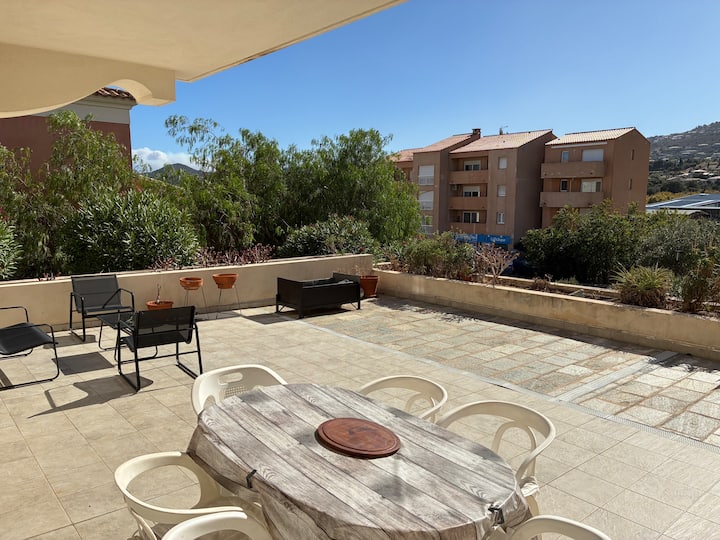 Appartement Centre Ville T4 - L'Île-Rousse