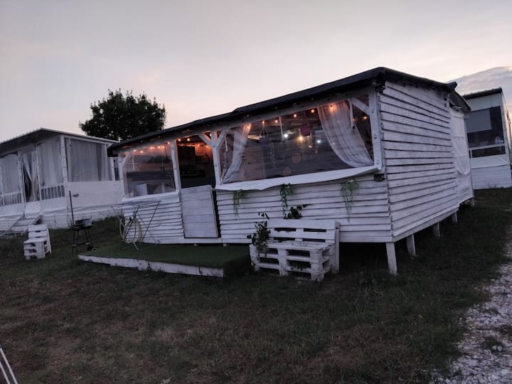 "Хайде на Море" – семейна каравана на брега  Арапя - Kırklareli