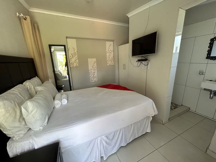 Nethezeka Guest House - Empangeni
