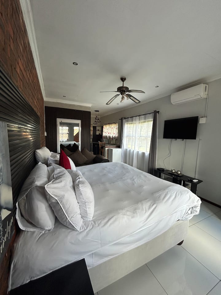 Nethezeka Guest House - Empangeni
