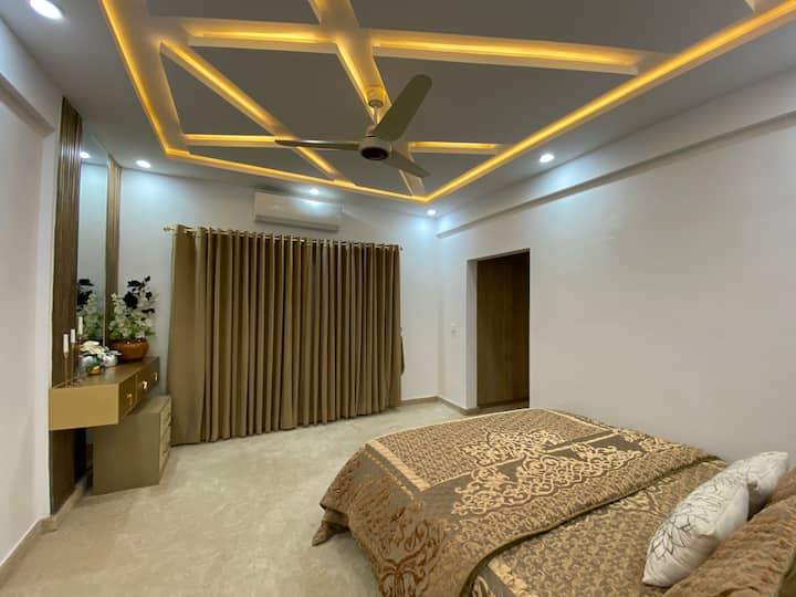 Luxury & Stylish 1 Bed Apartment - Islamabad