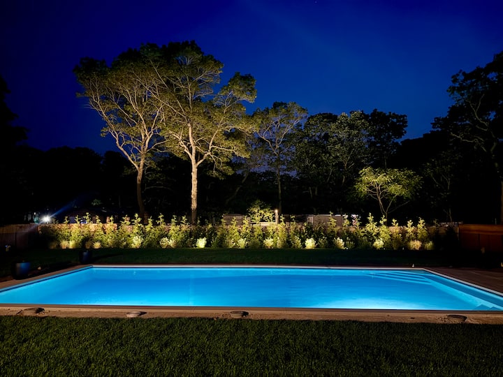 Hamptons Retreat W Pool Near Beach - East Quogue, NY