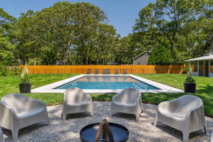 Hamptons Retreat W Pool Near Beach - Westhampton