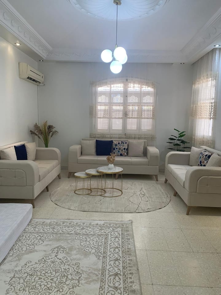 Villa Avec Piscine à Sahloul (Impasse Sécurisée) - Sousse