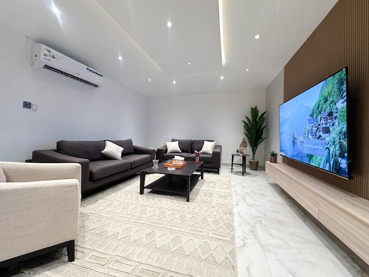 Roof Top Night Sky - Riyadh King Khalid Airport (RUH)