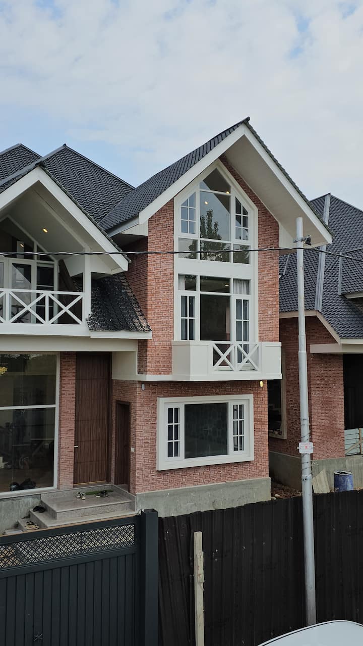 Villa Vista, Calm And Spacious House. - Srinagar