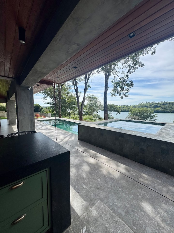 Casa Com Piscina, Spa Em Miranda - Uberlândia