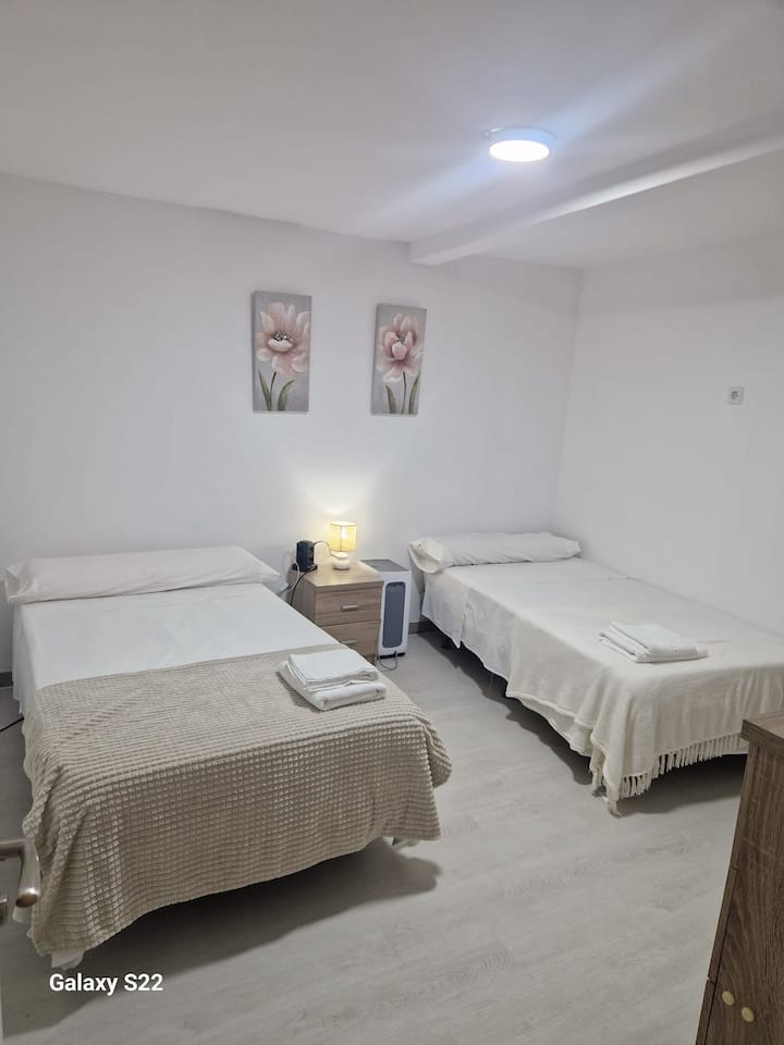 Habitación Doble A 5 Minutos Del Pilar - 2 - Zaragoza