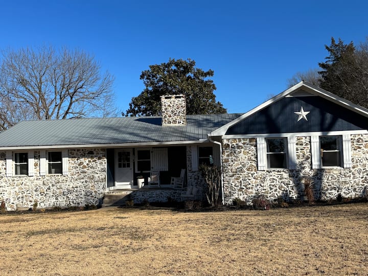 The Cottage - New Albany, MS