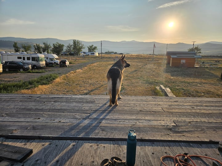 Lots Of Dry Rv Sites - Hot Springs, MT