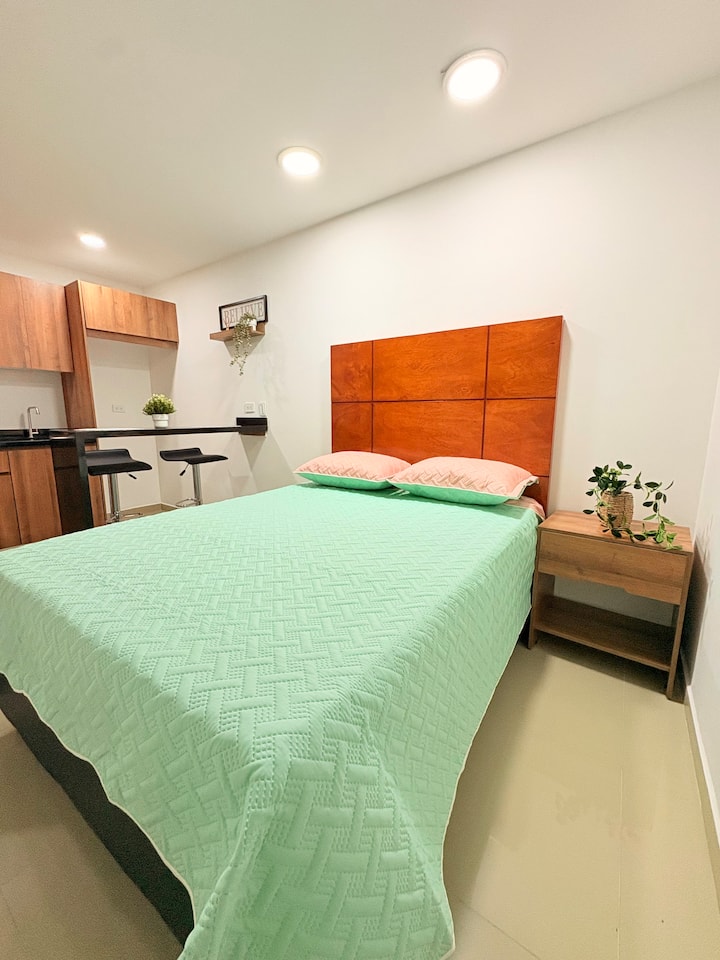 Apartamento Al Sur De Cali | Aire Acondic | - Cali