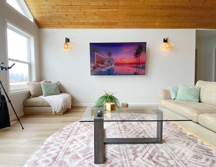 Lakefront Cabin In Balaton Beach - Manitoba