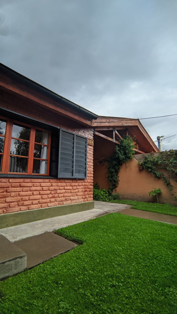 Casa Espaciosa Y Acogedora - Esquel
