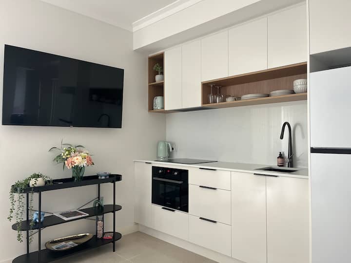 Birdie Island - Brand New Couples Studio - Busselton