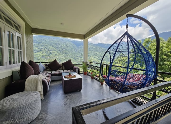 Blue Sky Homestay: 3br Mountain Retreat, Sikkim - India