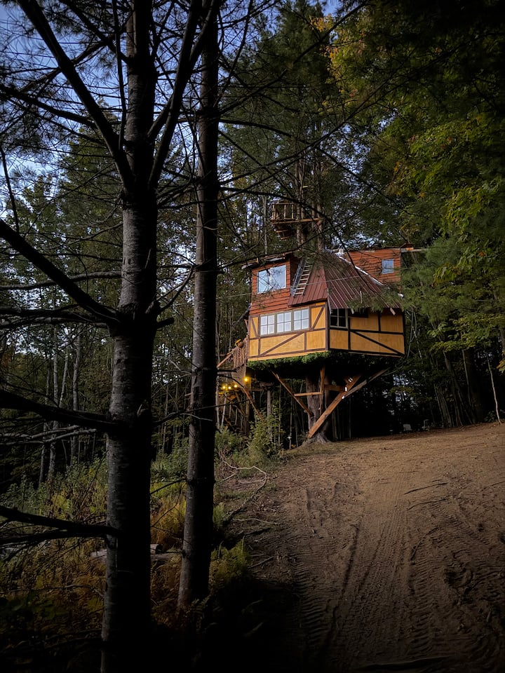 Treehouse With 850 Feet Zip Line - Vermont