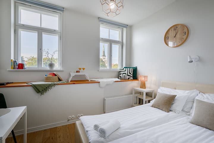 Old Town View | Medieval Building | Reception 24/7 - Tallinn