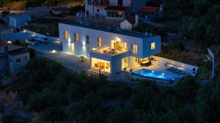 Sea View & Infinity Pool | Villa Campagna Trogir - Trogir