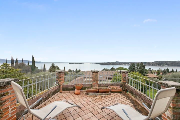 Teseo House | Lake View & Terrace - Gardone Riviera