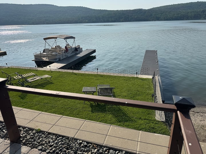 The Hidden Gem ! !  True Lake Front - Greenwood Lake, NY