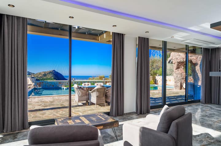 Türkiye’de Eşi Benzeri Yok | Jurassic Temalı Villa - Kalkan