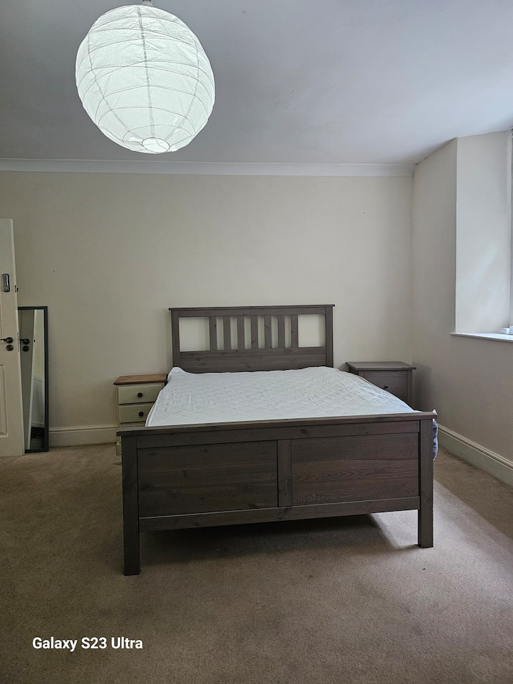 Clifton Ensuite Double Room 4 - Bristol