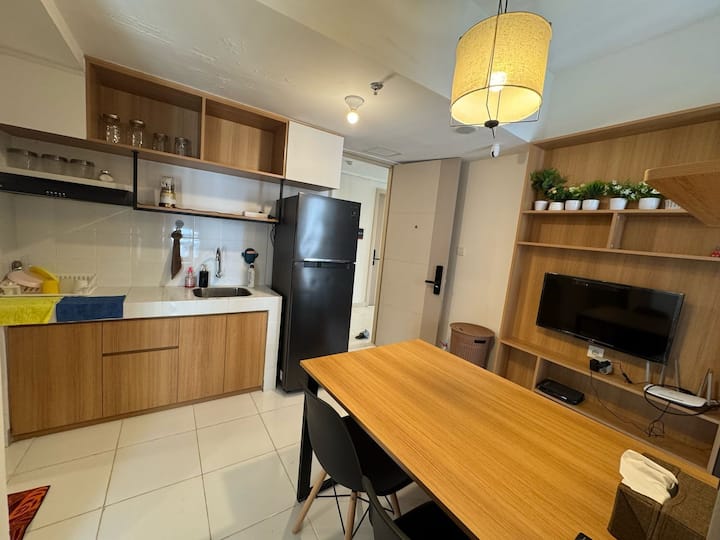 Cozy 2br Apartment Tokyo Riverside, Pik2 - Jakarta