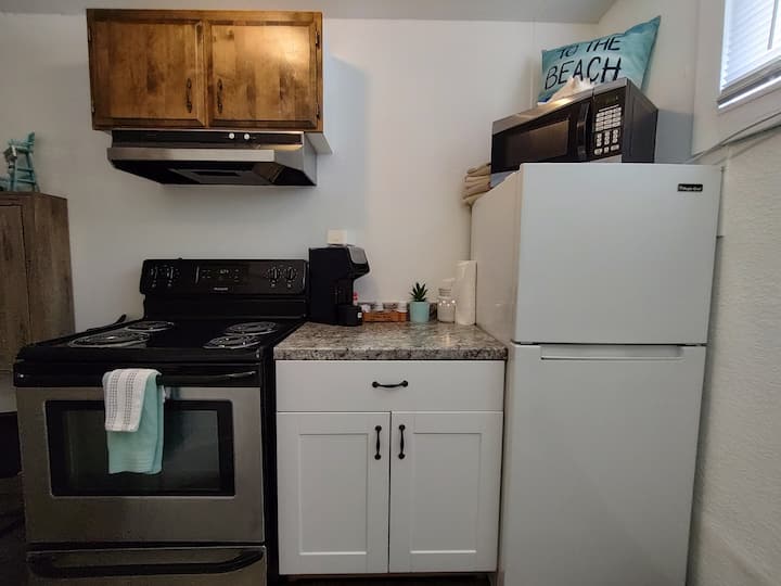 Sunset View Apt 2 @ Eklund - Aberdeen, WA