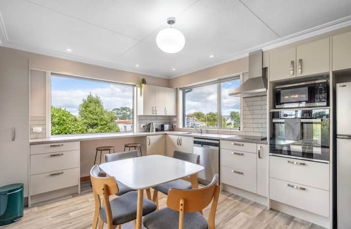 Stag Lodge In The City! - Invercargill