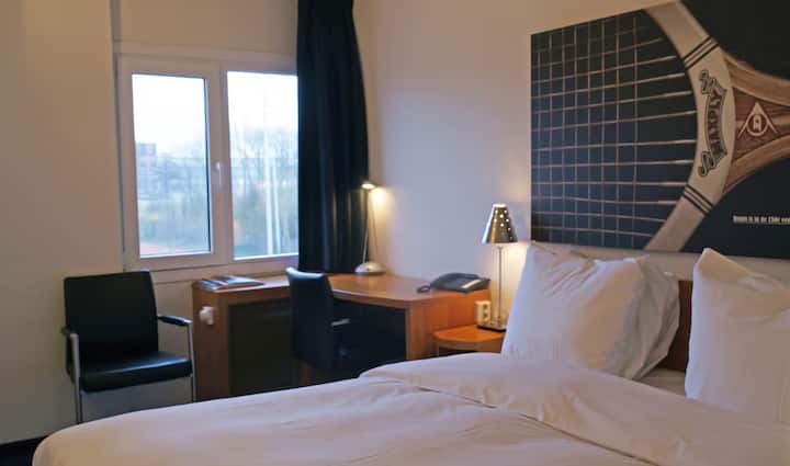 Peaceful Retreat W/ Near Henriette Polak Museum - Zutphen