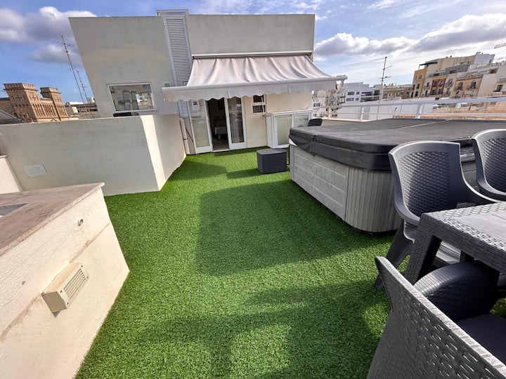 Seaview | Jacuzzi | Penthouse Heart Of Malta - 馬爾他