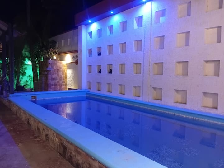 Estancia Céntrica Con Piscina. - Chetumal