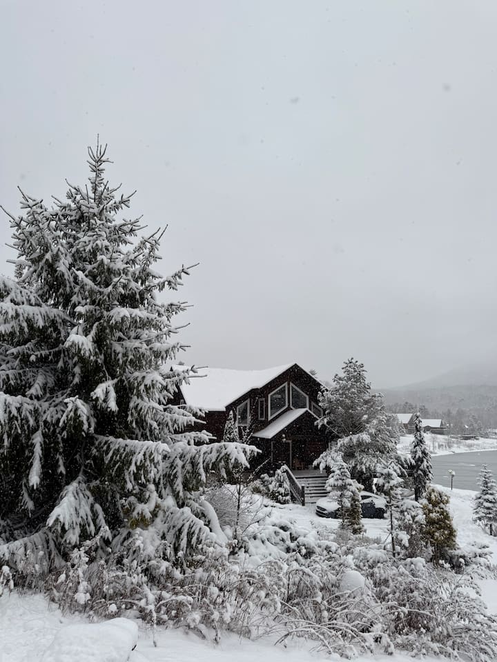 Lake Log Cabin - Hunter, NY