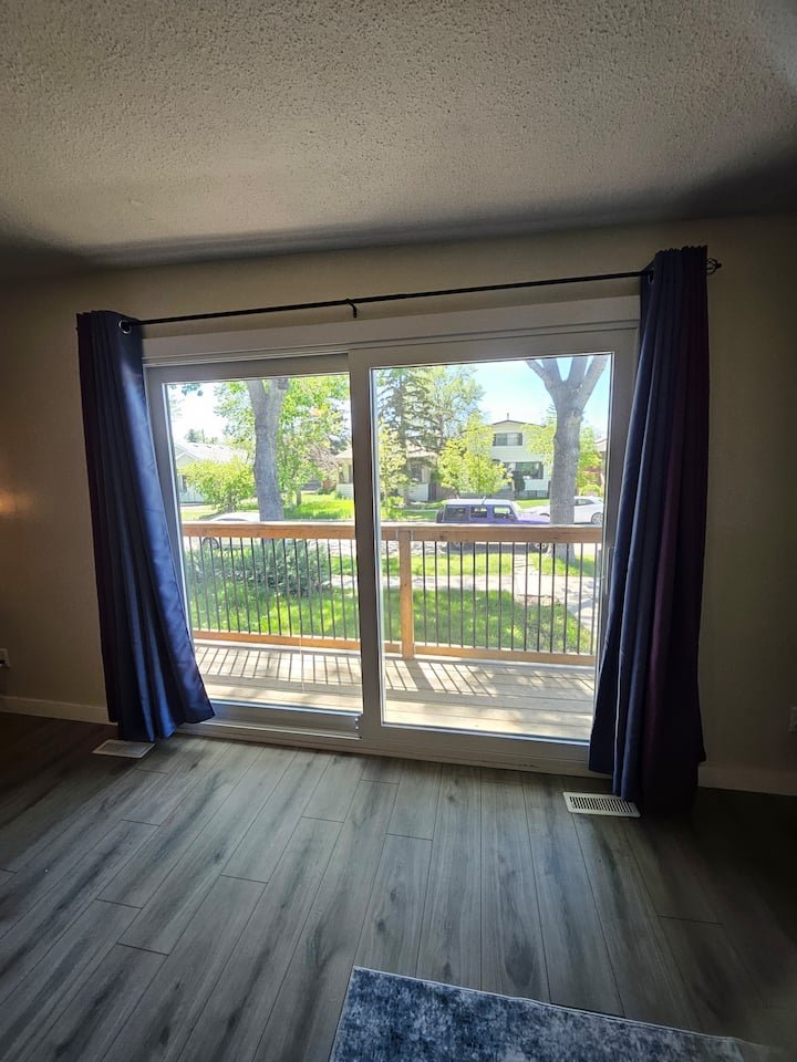 The Onyx Suite - Inglewood - A Minute From 9th Ave - Calgary