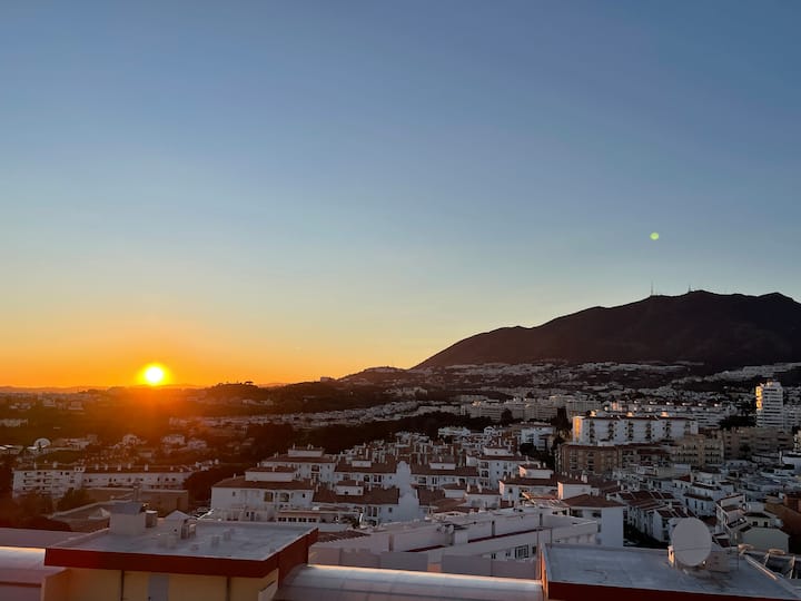 ÁGata Sunset Love - Málaga-Costa del Sol Airport (AGP)