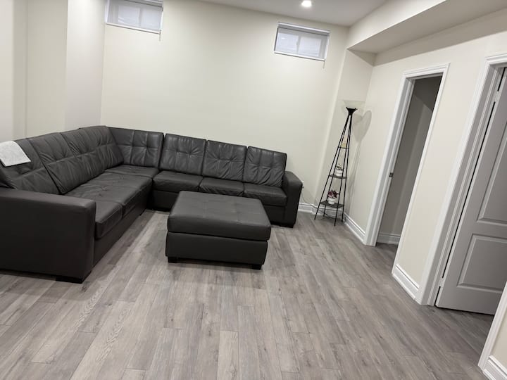 2 Bed Basement Apartment - Oakville