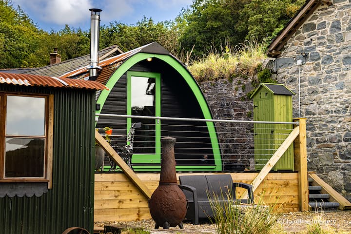 Cosy Pig Ark Pod Talybont - Views & Stars - Aberystwyth