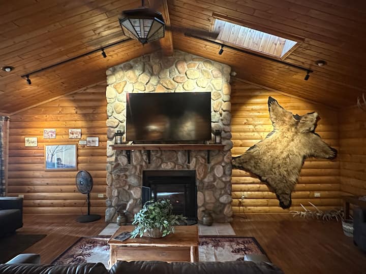 9-12 Guests Cozy Hideaway Log Home In Jordan - Jordan, MT