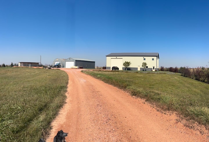 Hunter's Getaway! - Sheets, ND