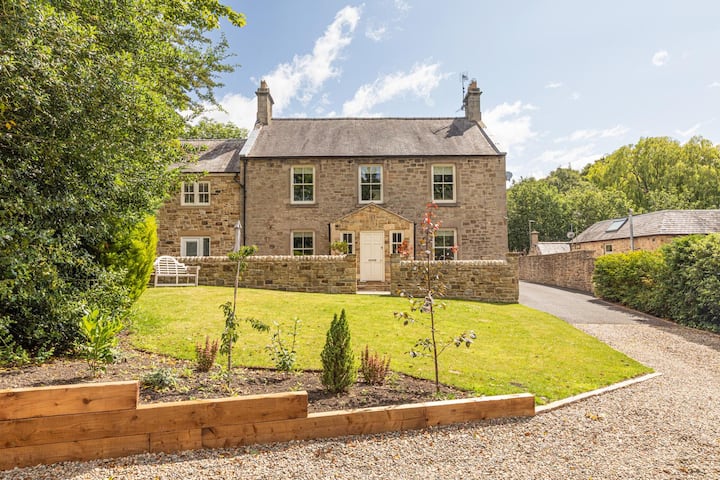 Exceptional, Unique Large Detached House. - Corbridge