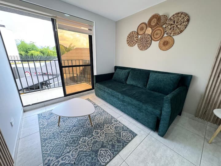 Apartment On 19th Avenue North With Balcony - Armenia