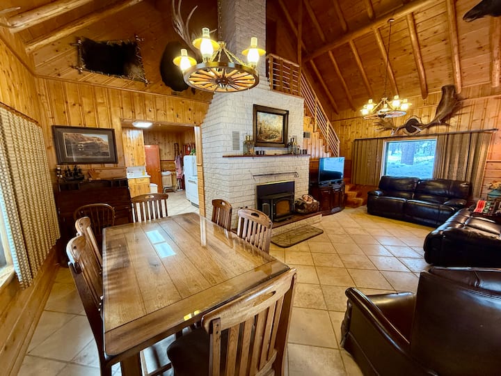 Hansen Hangout - Island Park, ID