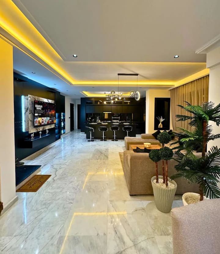 Luxe 3br W/ Terrace In Centre | Walk To The Beach - Tanger