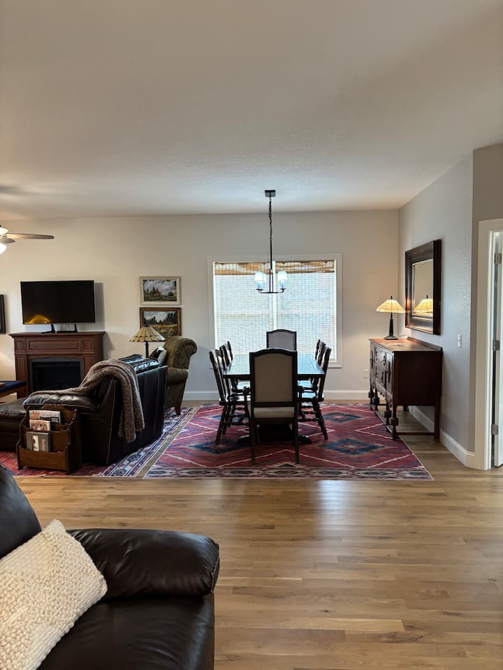 Dreamcatcher Cottage 2br • Garage •Downtown Custer - Custer, SD