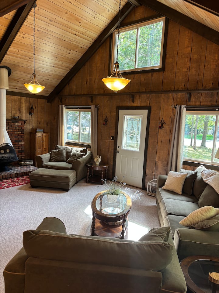 Rustic Retreat - Michigan